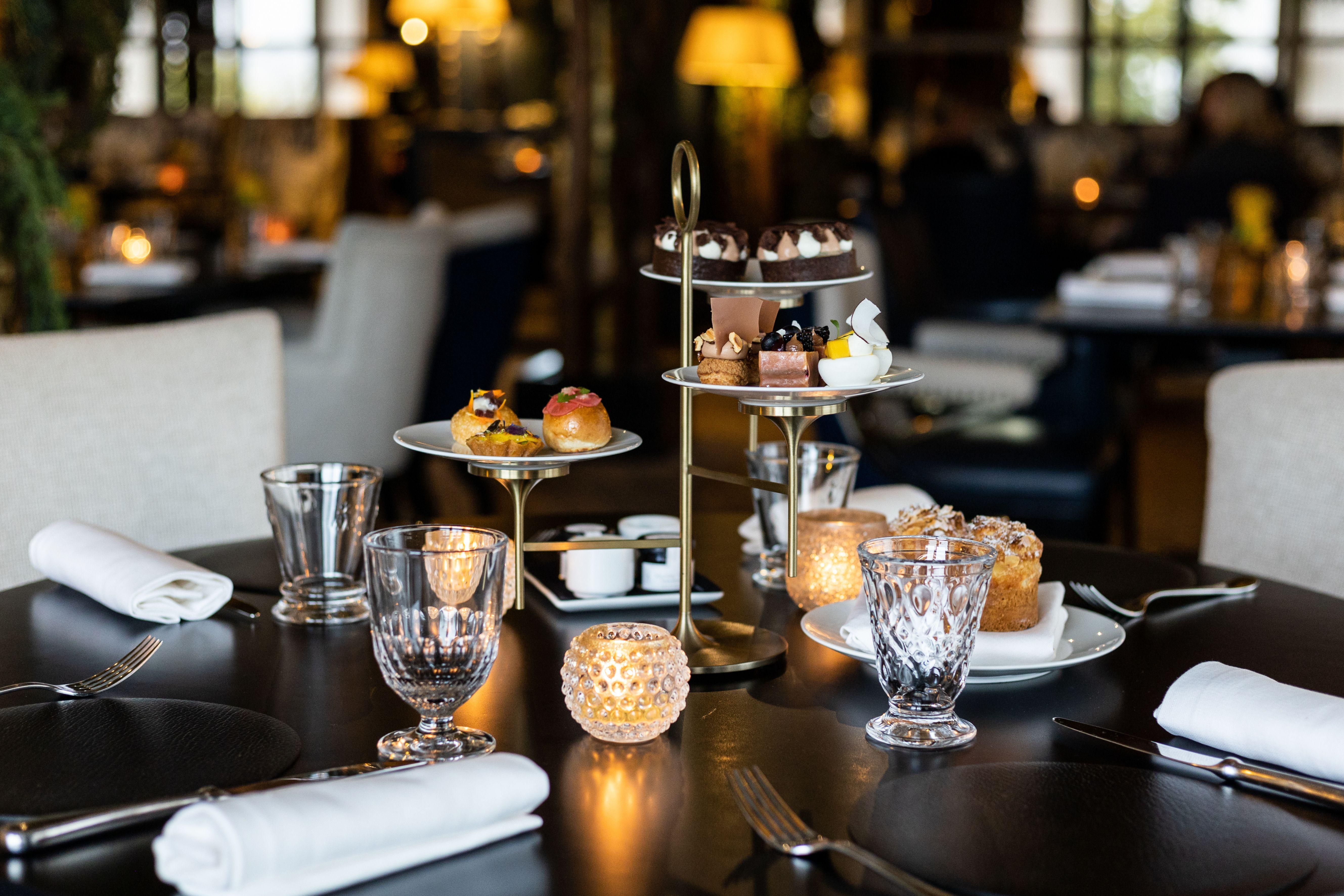 Afternoon tea · La Réserve Geneva Gift Box